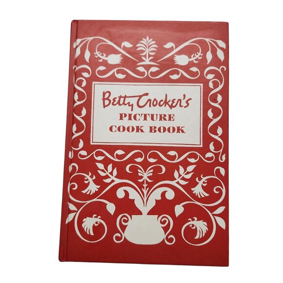 Betty Crocker | Kitchen | Vintage 9s Betty Crockers Picture Cookbook ...